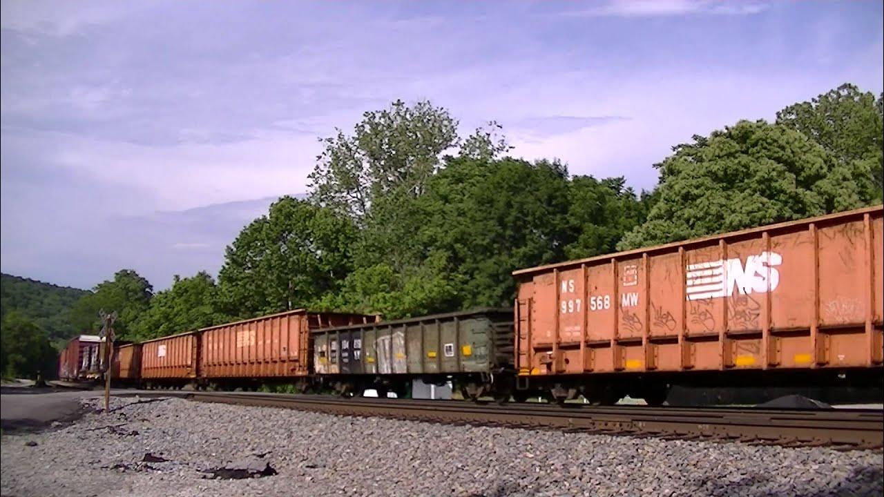 CSX Power in NS 38Q 7 Motor Lashup! - YouTube