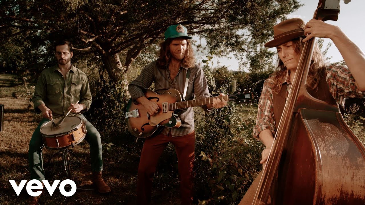 Melissa Carper - Let's Get Outta Here (Official Music Video) - YouTube