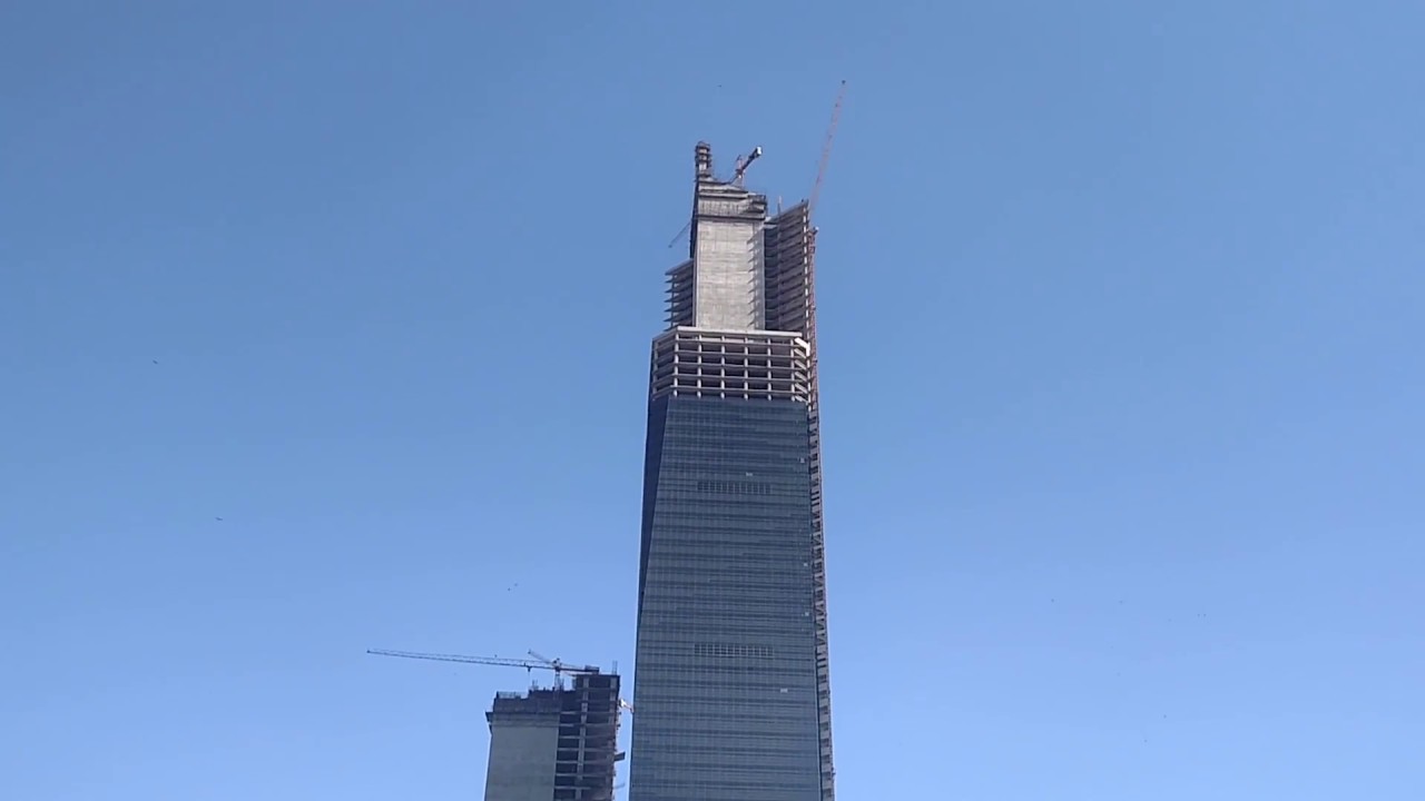 Bahria town karachi ( baharia icon tower ) icon tower karachi - YouTube