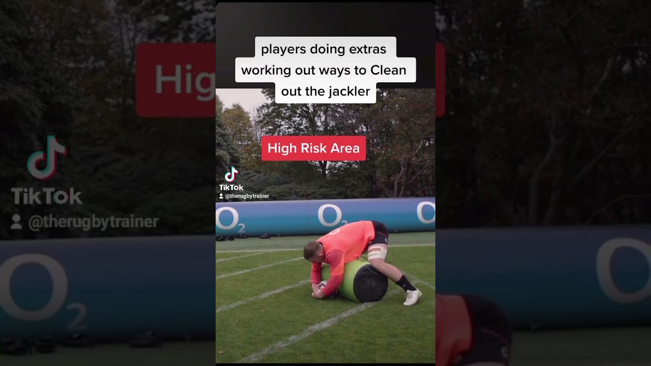 HOW EPIC IS THIS🙌 Underhill & Sinckler working out ways to clean out ...