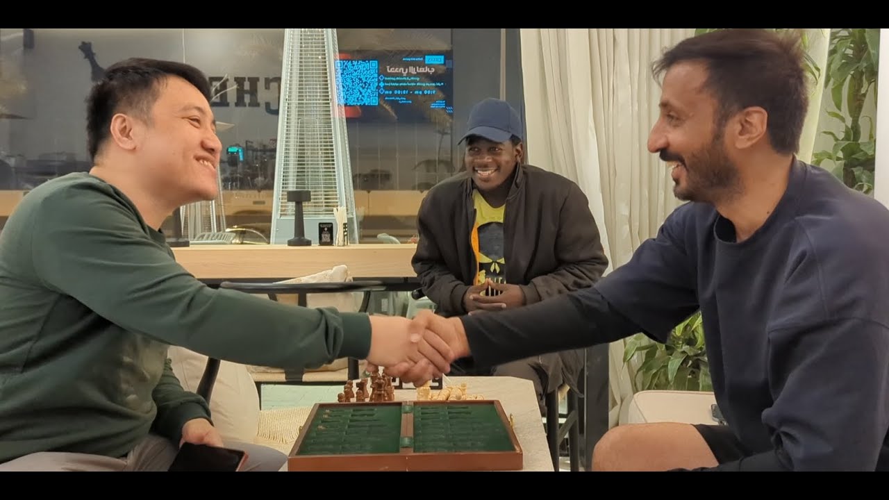 Unexpected Victory: this Guy, Defeats Chess Master - YouTube