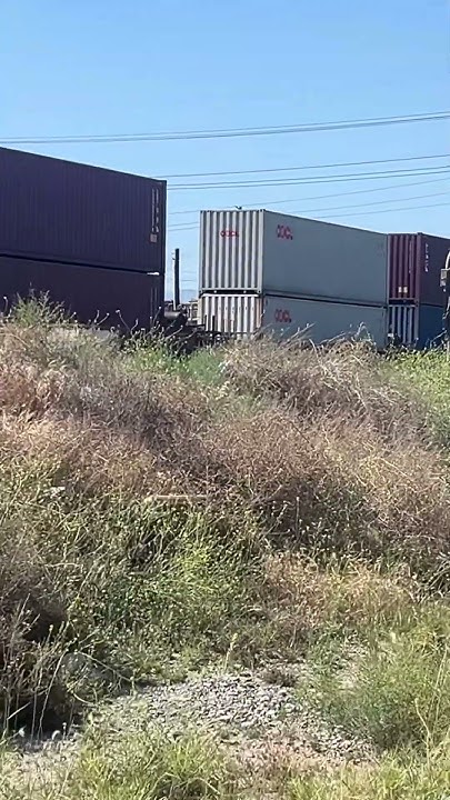 5/15/2025: UP 8263 with Rear DPU UP 7238 departed from West Colton, CA - YouTube