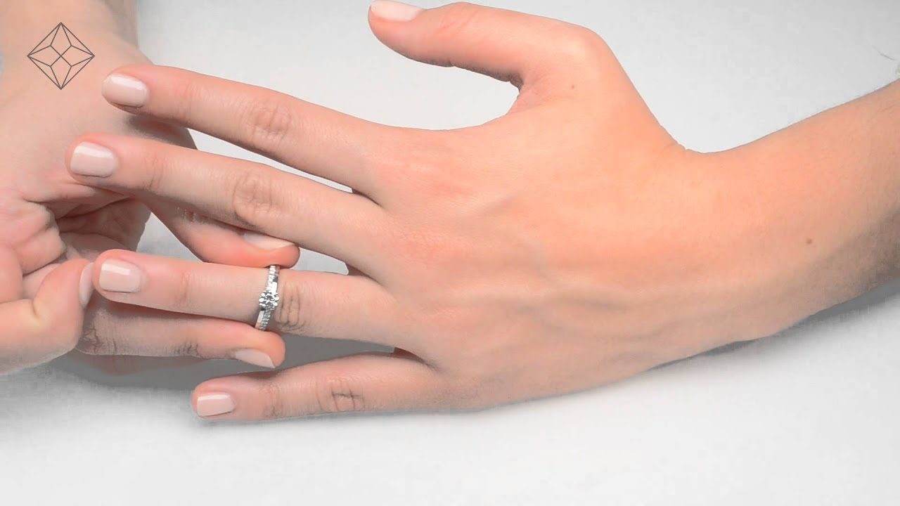 CELESTINE Diamond 0.65ct 18K White Gold Solitaire Ring - UT44 - YouTube