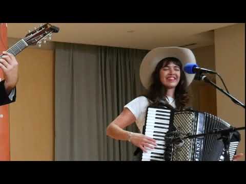 Texas Swing with Glenn McLaughlin & Ginny Mac - YouTube