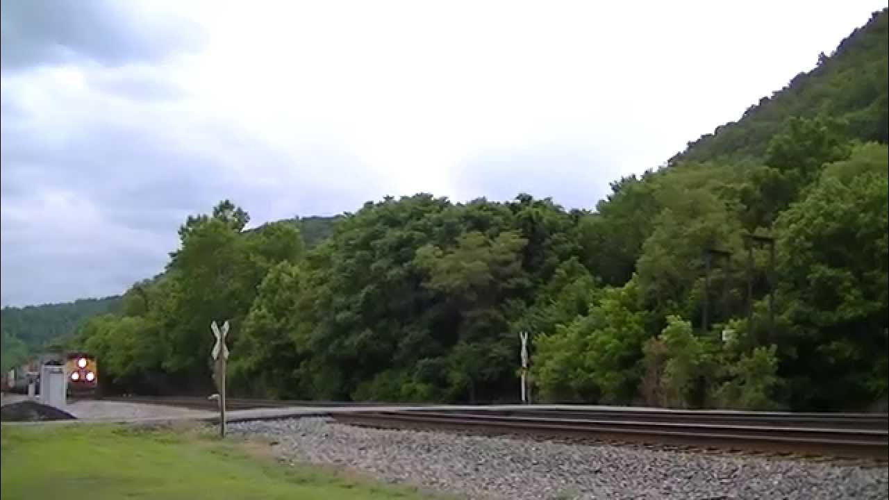 UP ACe Leads NS 23G DPU at Elliston, VA - YouTube
