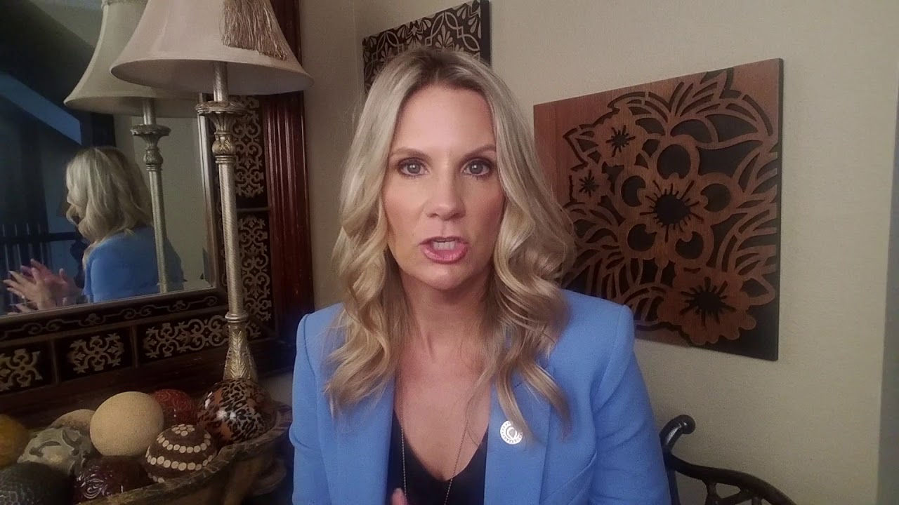 Monat - UK Business Opportunity with Lisa Goucher - YouTube
