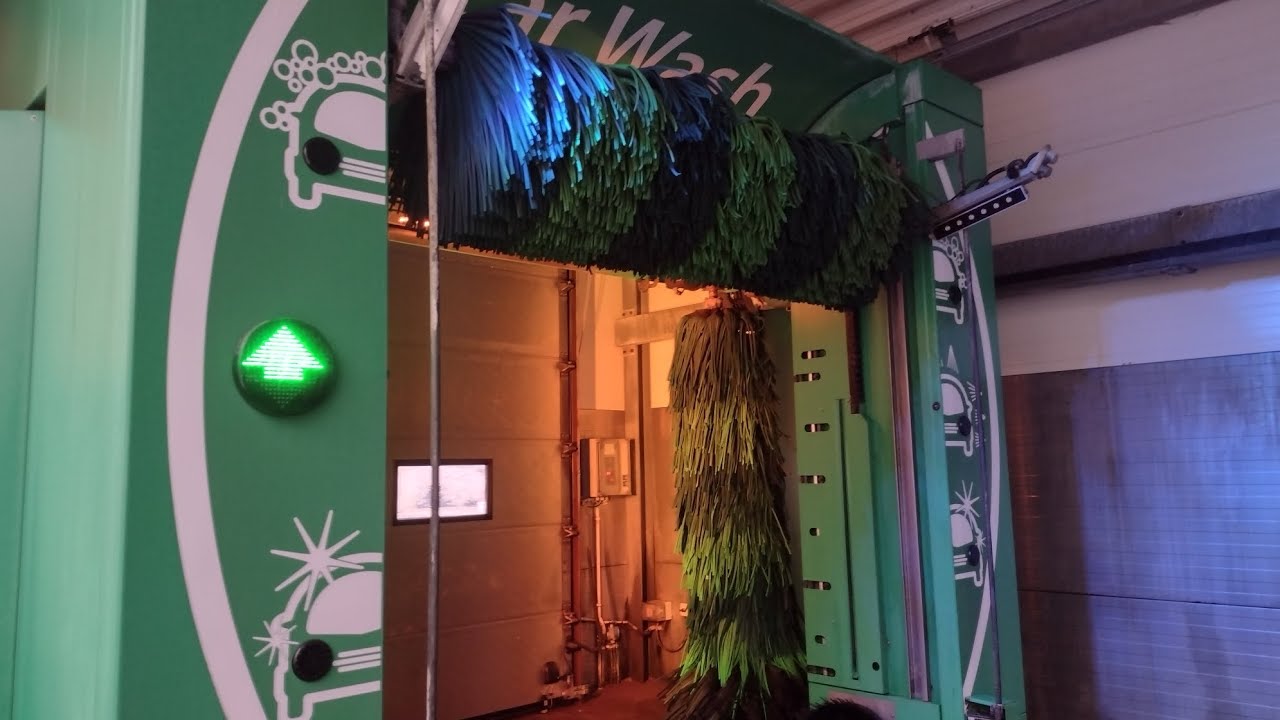 WashTec SoftCare 2 Pro At BP With Light Show - YouTube