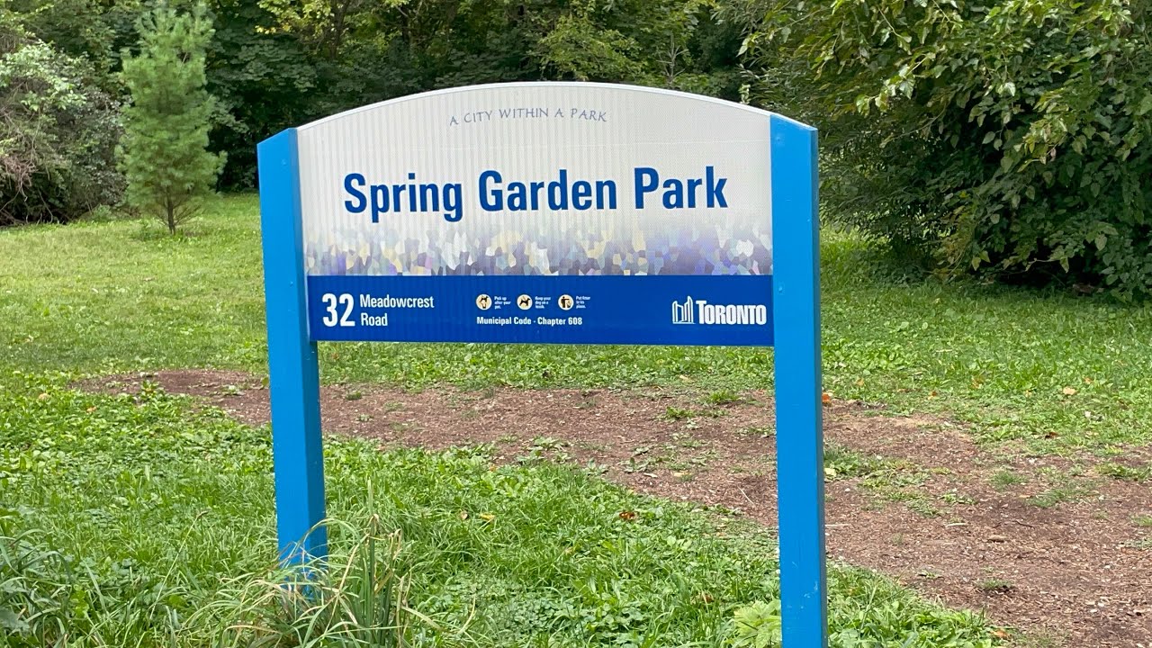 Walking Through Spring Garden Park - YouTube