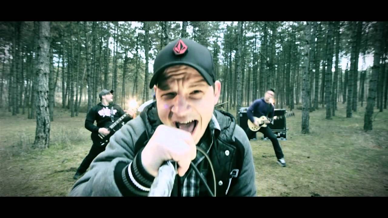 The Idoru - "Friends" [Official Music Video 2011] - YouTube