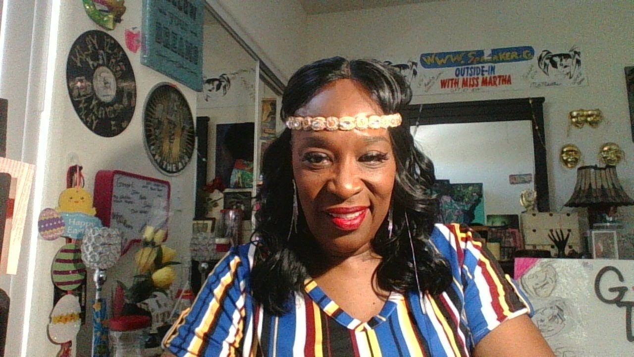 Ms Martha Show WGII - YouTube