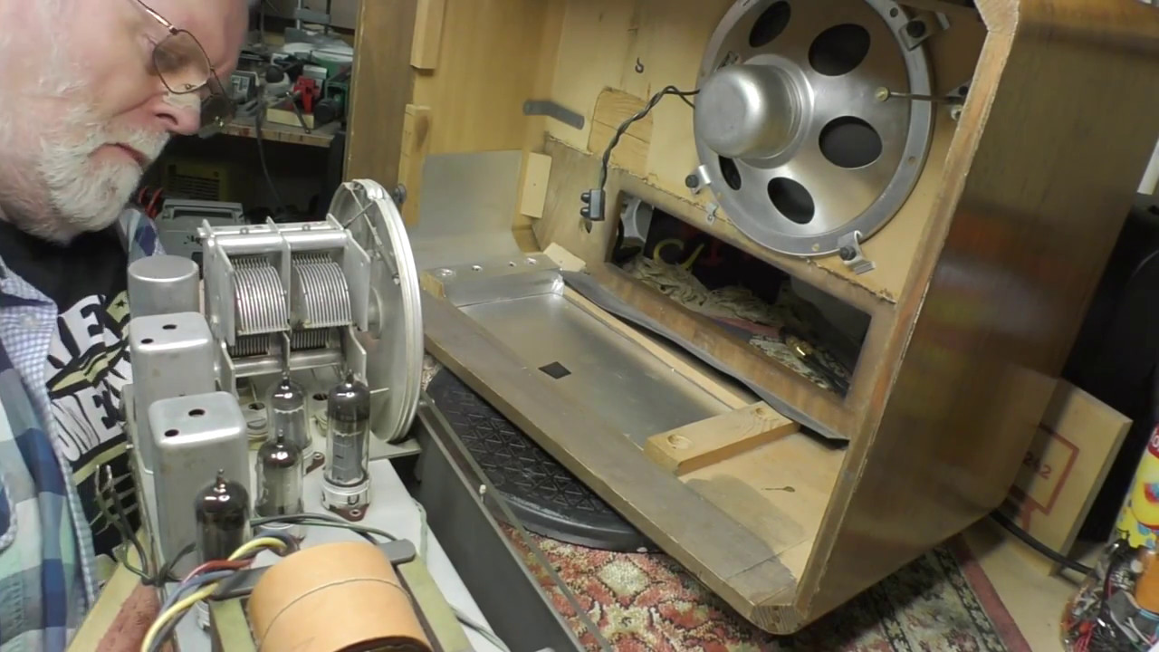 Receiving FM on an AM set - part 2 - YouTube