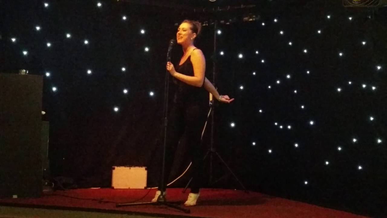 Lindsey Collard's Instagram, Twitter & Facebook on IDCrawl