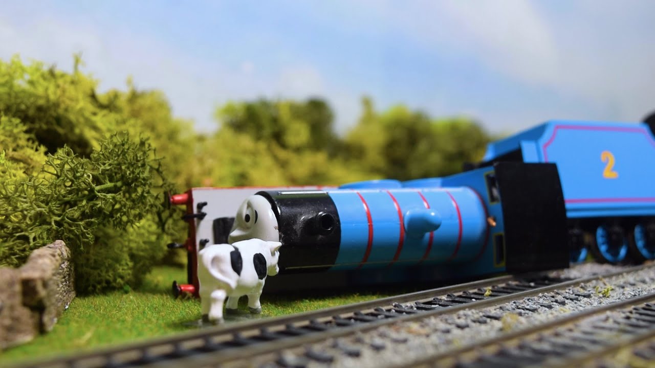 Slow Motion Crashes & B Roll #6 | Thomas & Friends + Real Trains! - YouTube