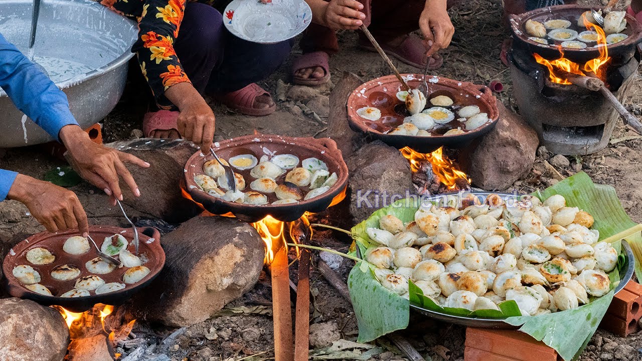 Traditional Cooking Num Krouk Clay Pot in Rural Culture - Yummy Cake ...