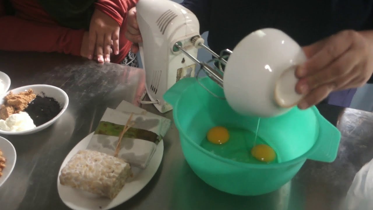 Rahasia enaknya brownies tempe mendoan pertama di Banyumas - cara bikin ...