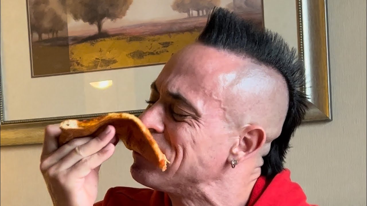 I ate 120 Nutella plus 1 big square pizza 😳total 15K calories as my ...