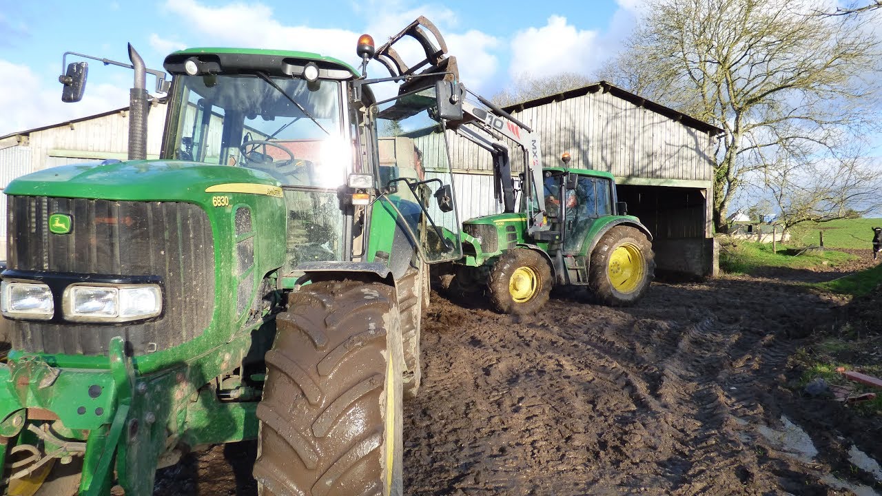 CURAGE DE LA STABULATION 2018 | x2 John deere 6830/6330 - YouTube