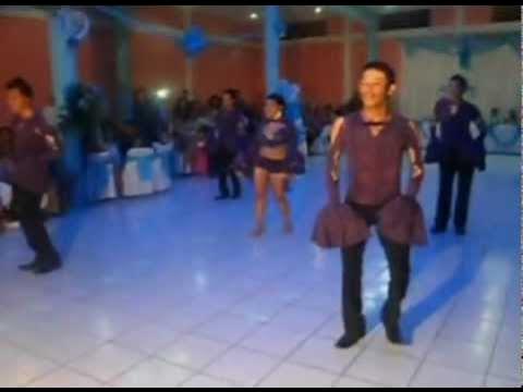 15 años Show Caribeño. samba xv años - YouTube