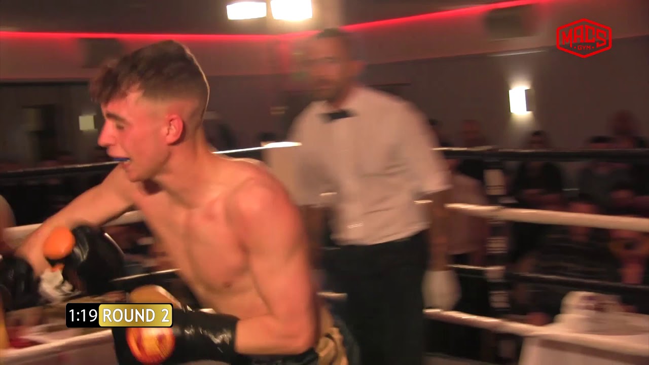 Jake Jarvis vs Huw Parry | Mac Promotions Round Two - YouTube
