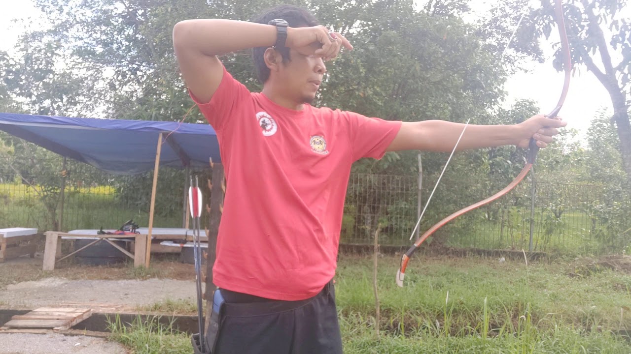 Tehnik Memegang Busur Horsebow dan release - YouTube