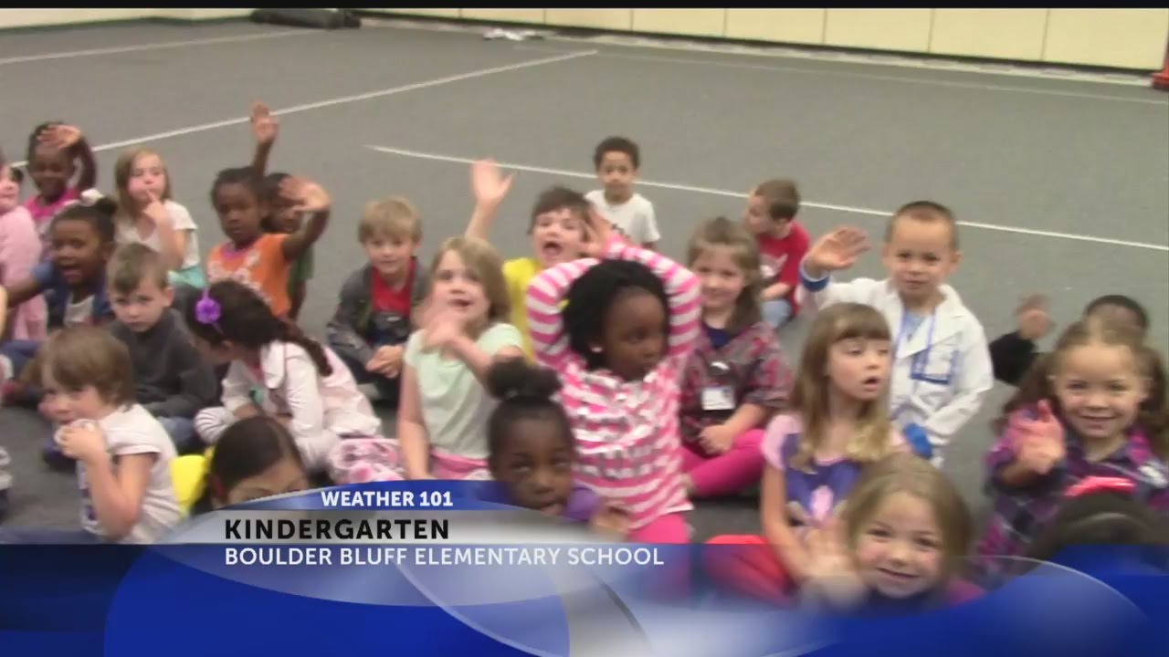 Rob Fowler visits the Kindergarten at Boulder Bluff Elementary School ...