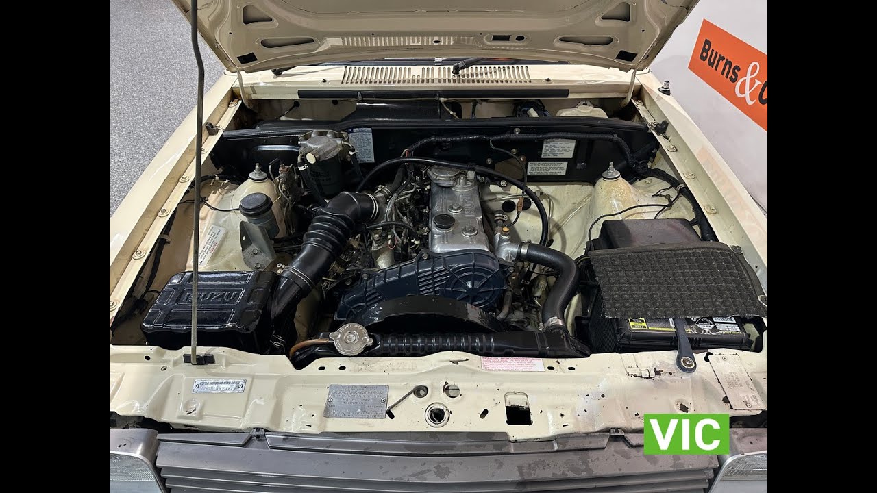 1981 Holden Gemini SL/X Manual - Engine Video - YouTube