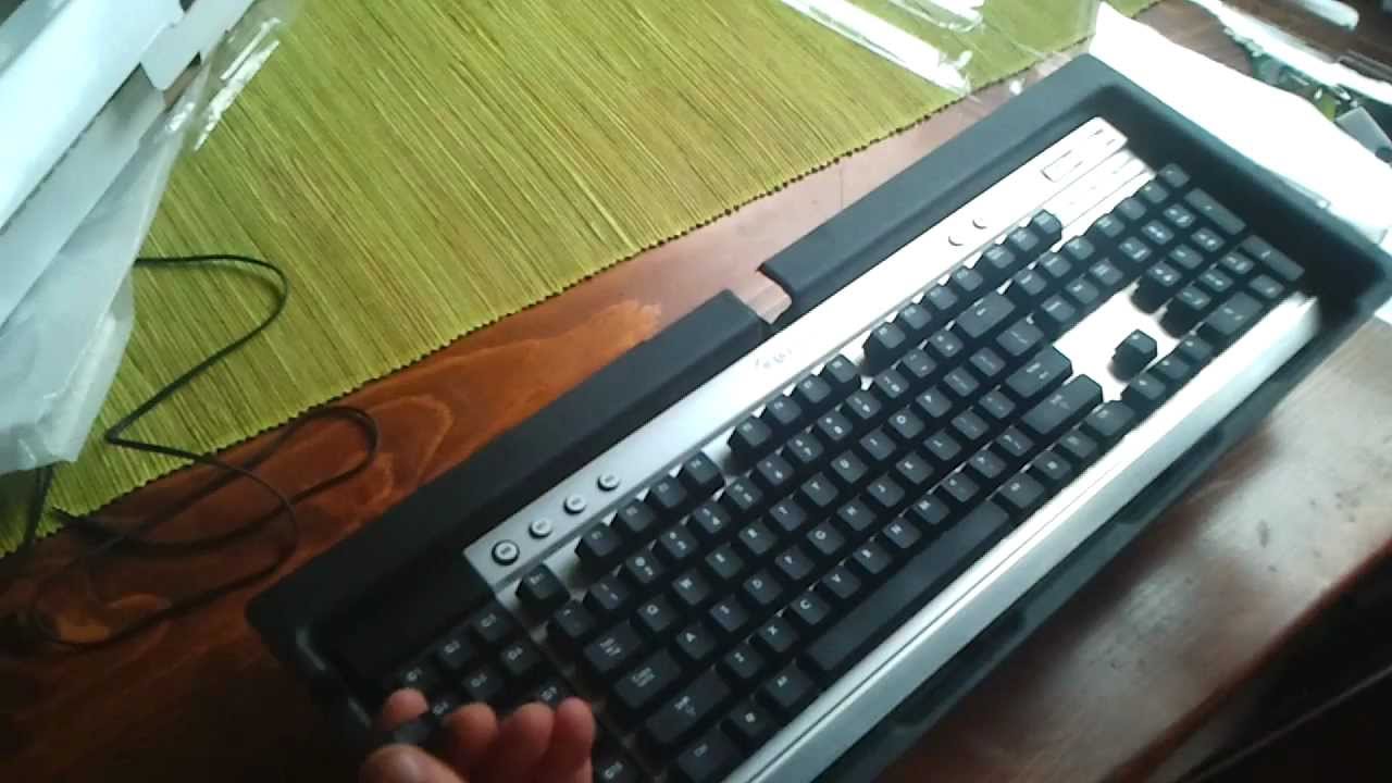 Corsair Vengeance K90 Keyboard - YouTube