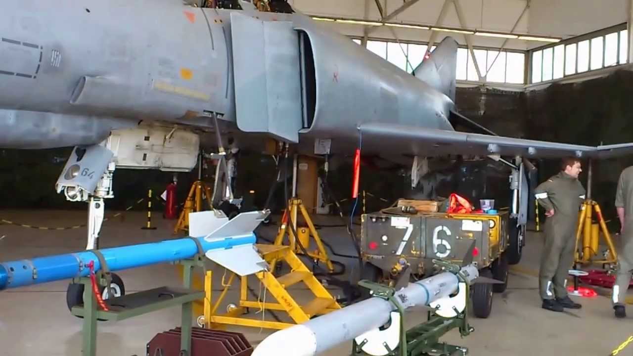 F-4F Phantom Gear retraction sequence - YouTube
