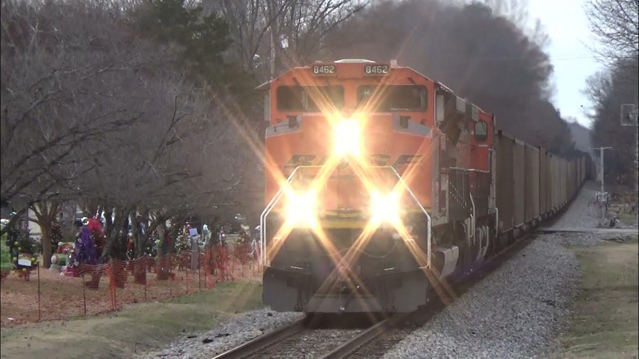 BNSF SD70ACe 8462 w/ Sweet K5LLA Leads NS Coal 732 on 12/19/20 - YouTube