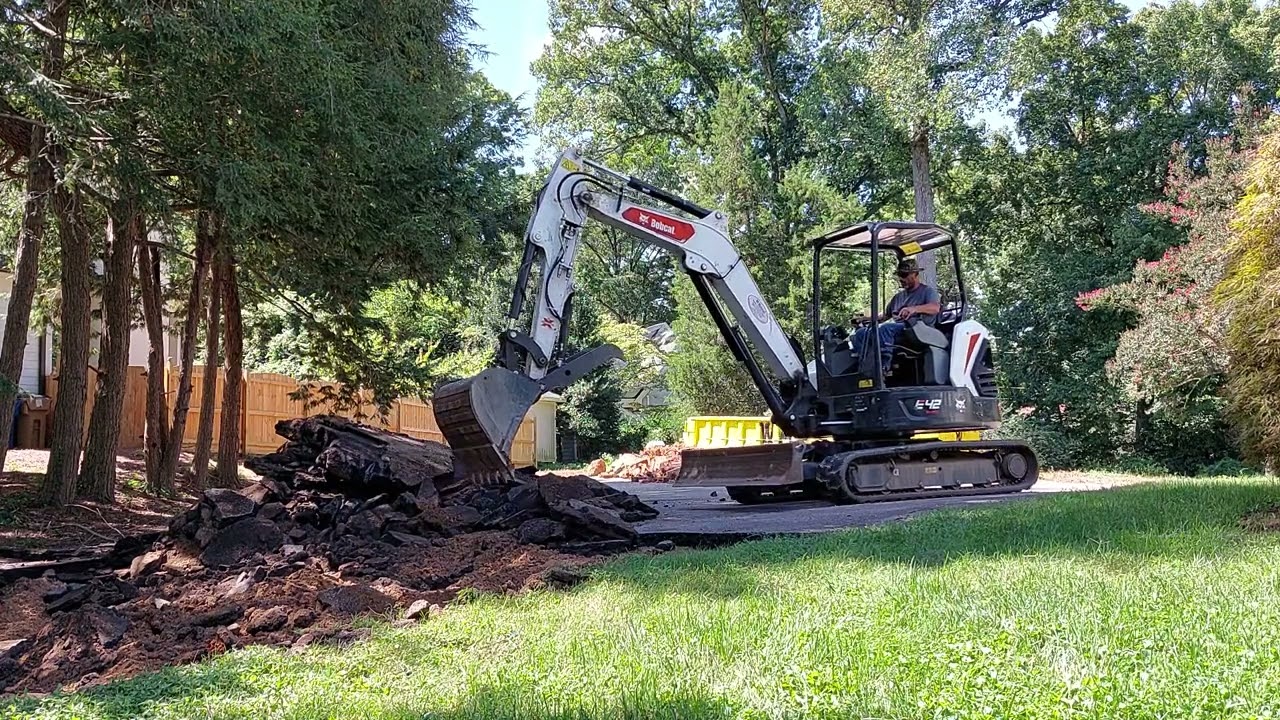 Bobcat E42 Tearing Out An Asphalt Driveway 36in Bucket YouTube bobcat-e42-tearing-out-an-asphalt-driveway-36in-bucket-youtube
