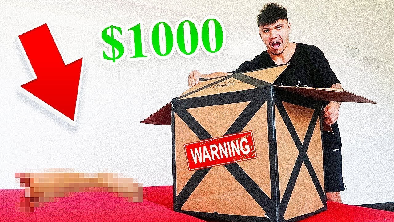 Buying a MYSTERY BOX From the DARK WEB and Unboxing it on Video ...