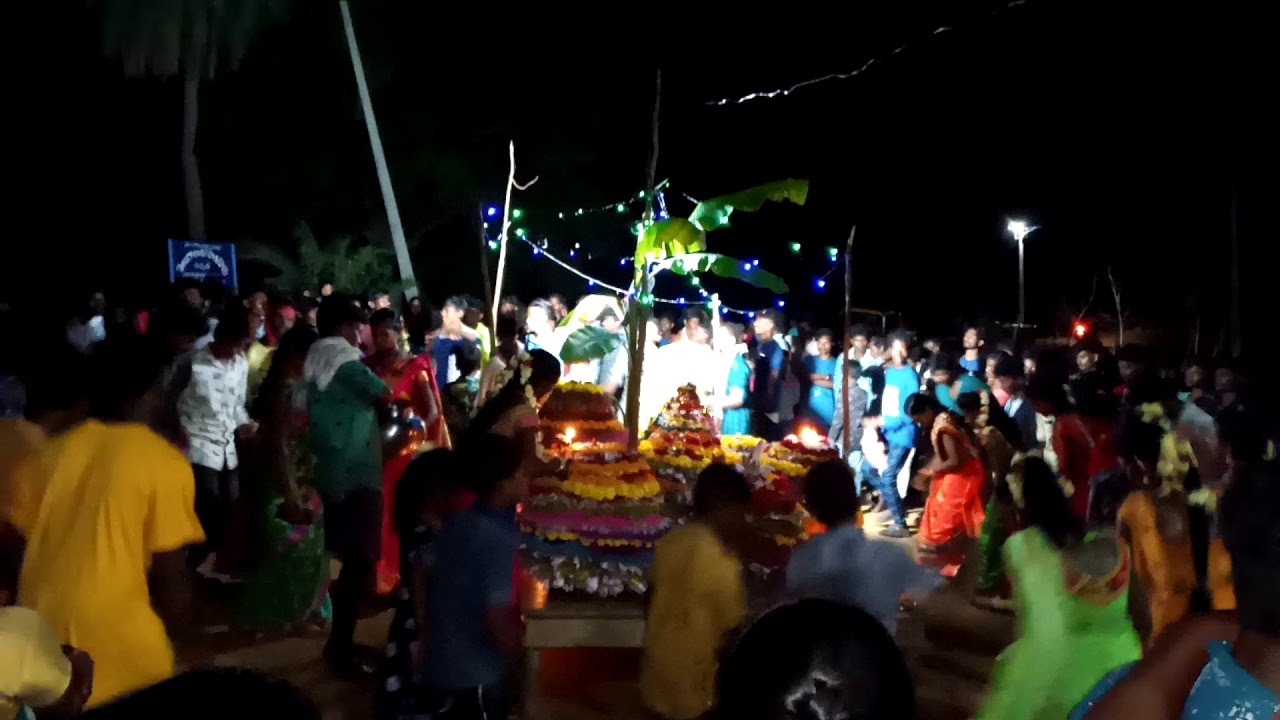 Chinthala manepally YouTube videos bathukamma saddulu - YouTube