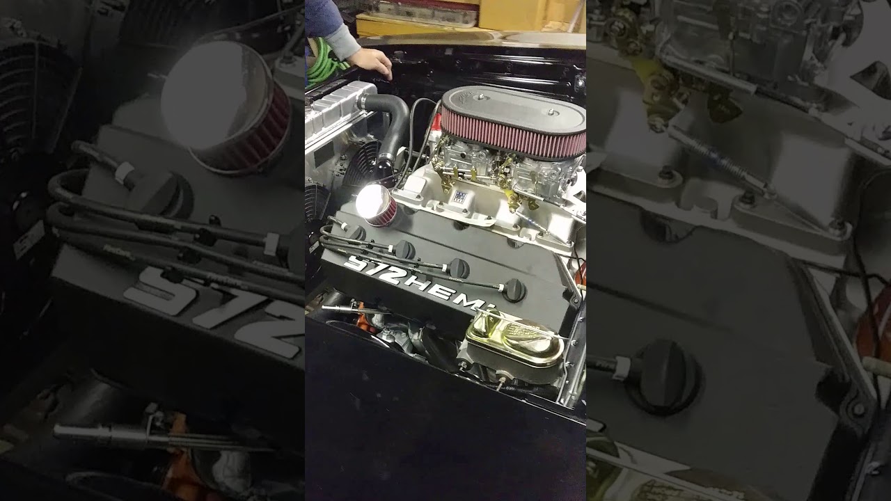 572 Hemi start up - YouTube