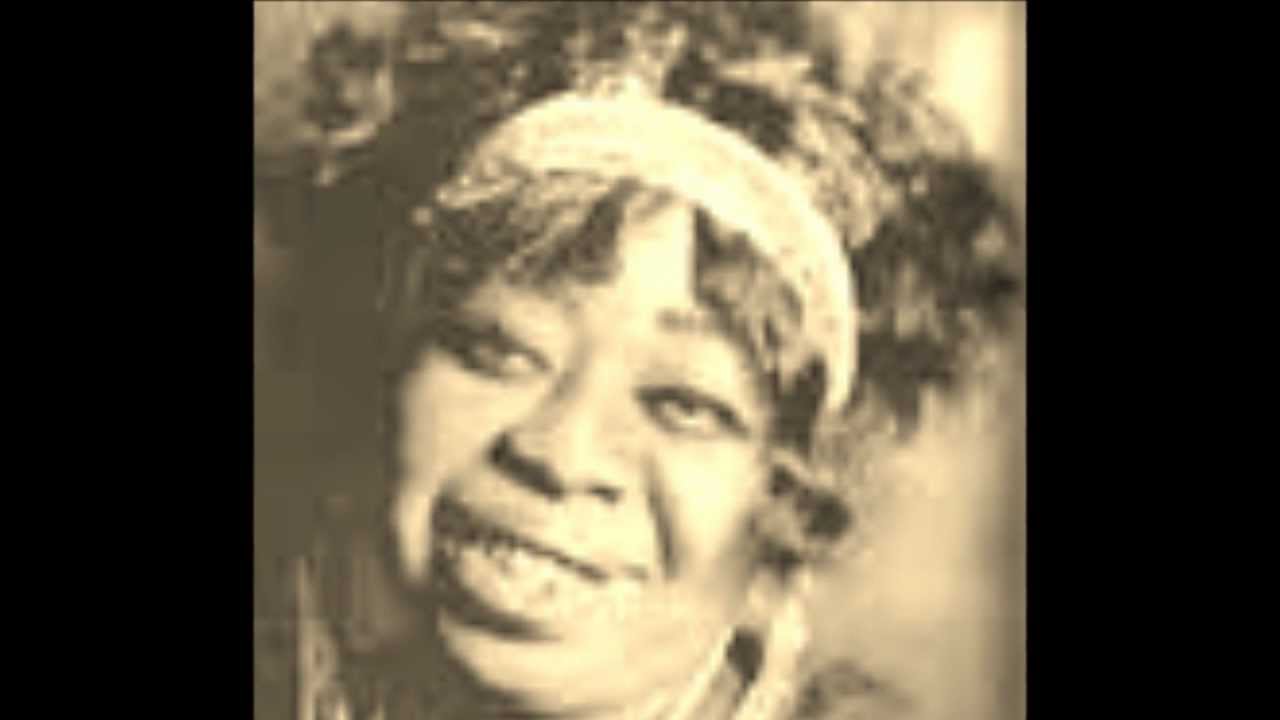 Gertrude "Ma" Rainey-Travelling Blues - YouTube