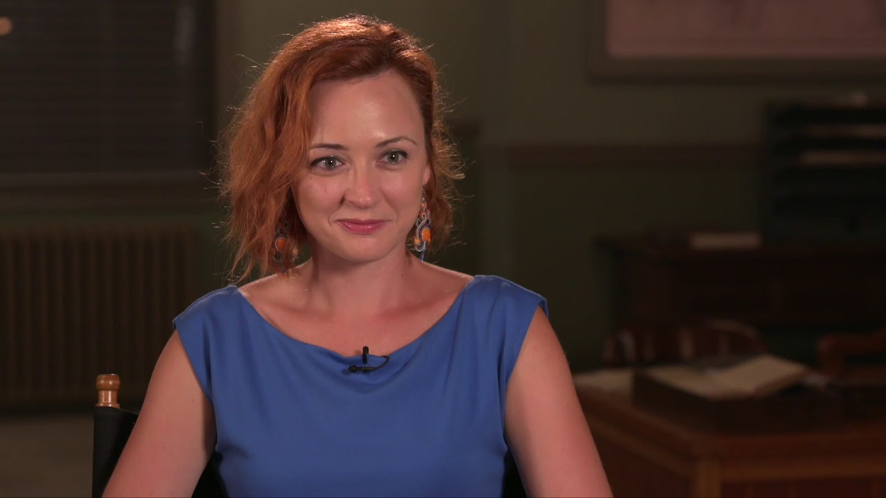 ON SET OF FRANKIE DRAKE MYSTERIES/LAUREN LEE SMITH - YouTube