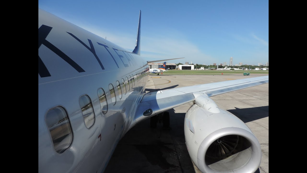 Vuelo AR 1865 de REL a AEP - B737 LV-BZA - 14/02/2014 (HD) - YouTube