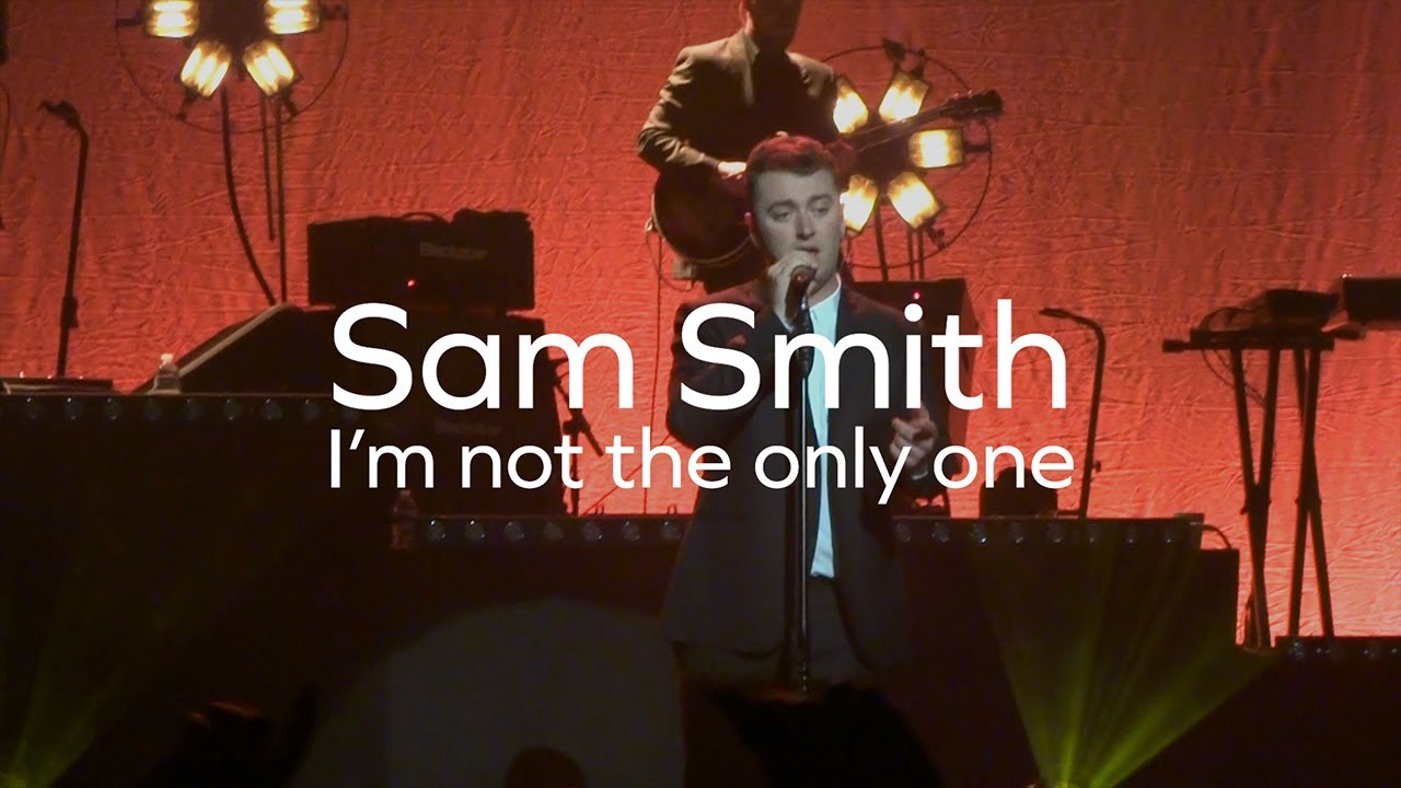 Sam Smith - I'm Not The Only One - Fan Sing-along - NYC concert - YouTube