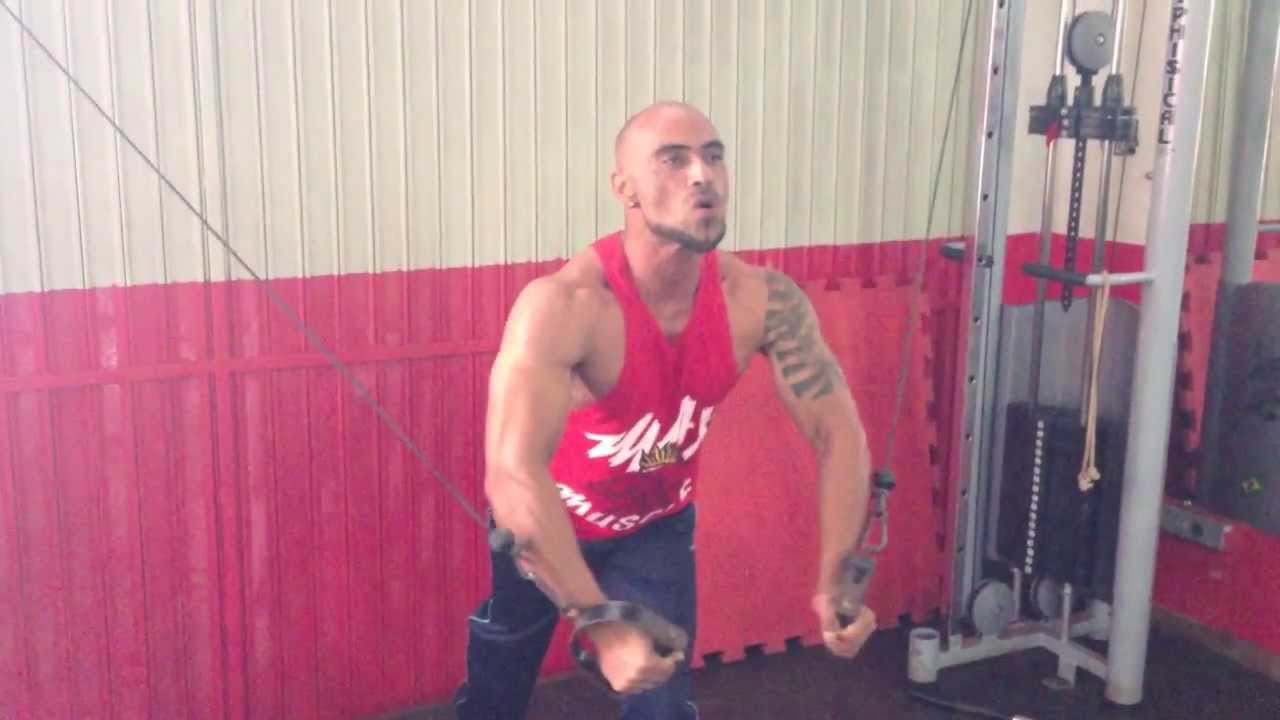 treino academia maromba Ipaussu sp - YouTube