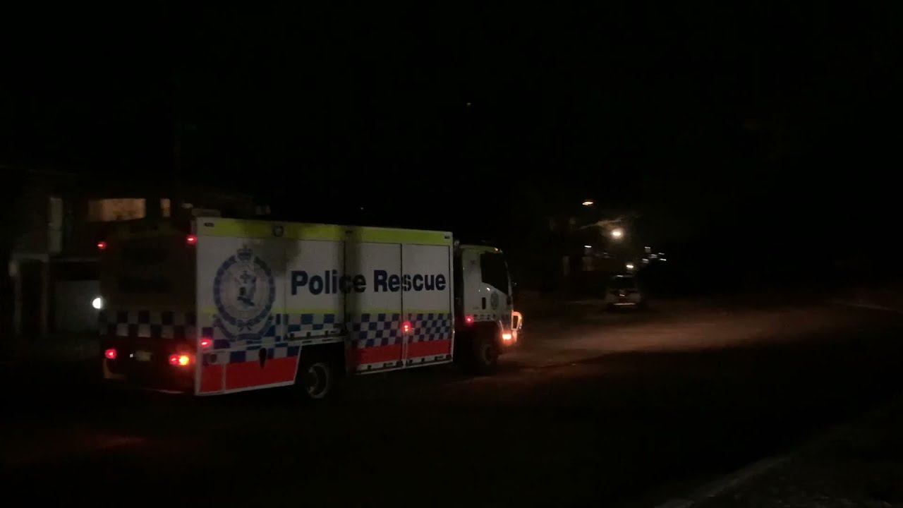 Multiple Agencies RESPONDING to MVA Persons Trapped (Police Rescue ...