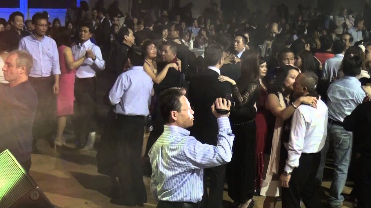 Soun Chantha Nirk Tae Bong (Bussy St Georges 29 Décembre 2012) - YouTube