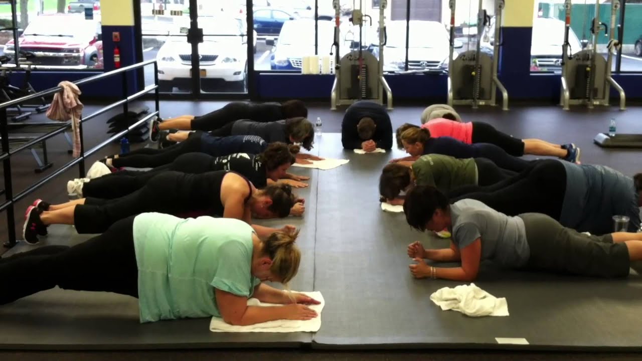 Planking Exercise While Singing Queen's Bohemian Rhapsody - YouTube