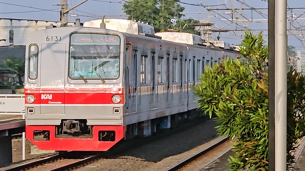 [4K] Stasiun Sudimara: Kompilasi Kereta JR 205, TM 6000 | KRL Commuter ...