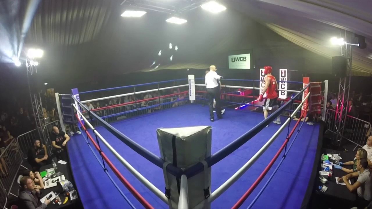 Ultra White Collar Boxing Barnsley | Matt Mylchreest VS Robbie Gainey ...