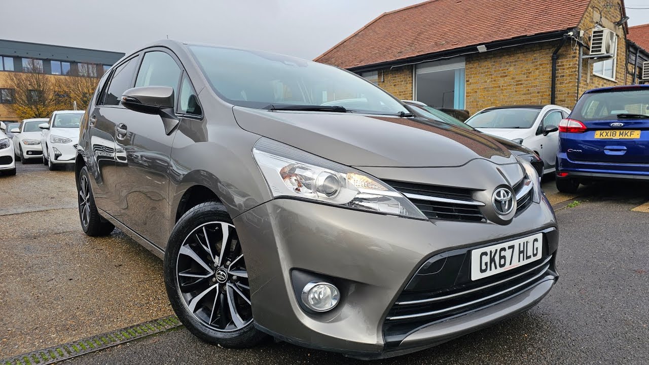 Toyota Verso 1.8 V-Matic Design MPV 5dr Petrol Multidrive S Euro 6 (7 ...
