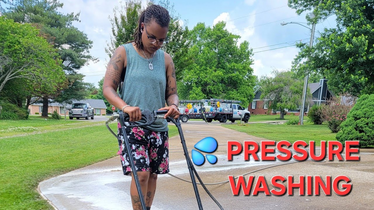 WASHING LARGE AGGREGATE DRIVEWAY 💦 - YouTube