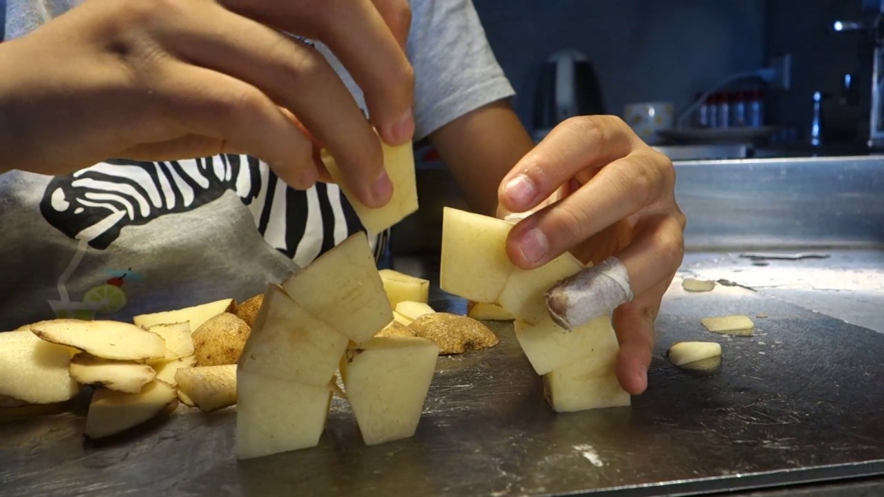Potato Arch 馬鈴薯拱門 02 [Let's Make A Potato Arch! 來做一個可能會成功的馬鈴薯...] - YouTube