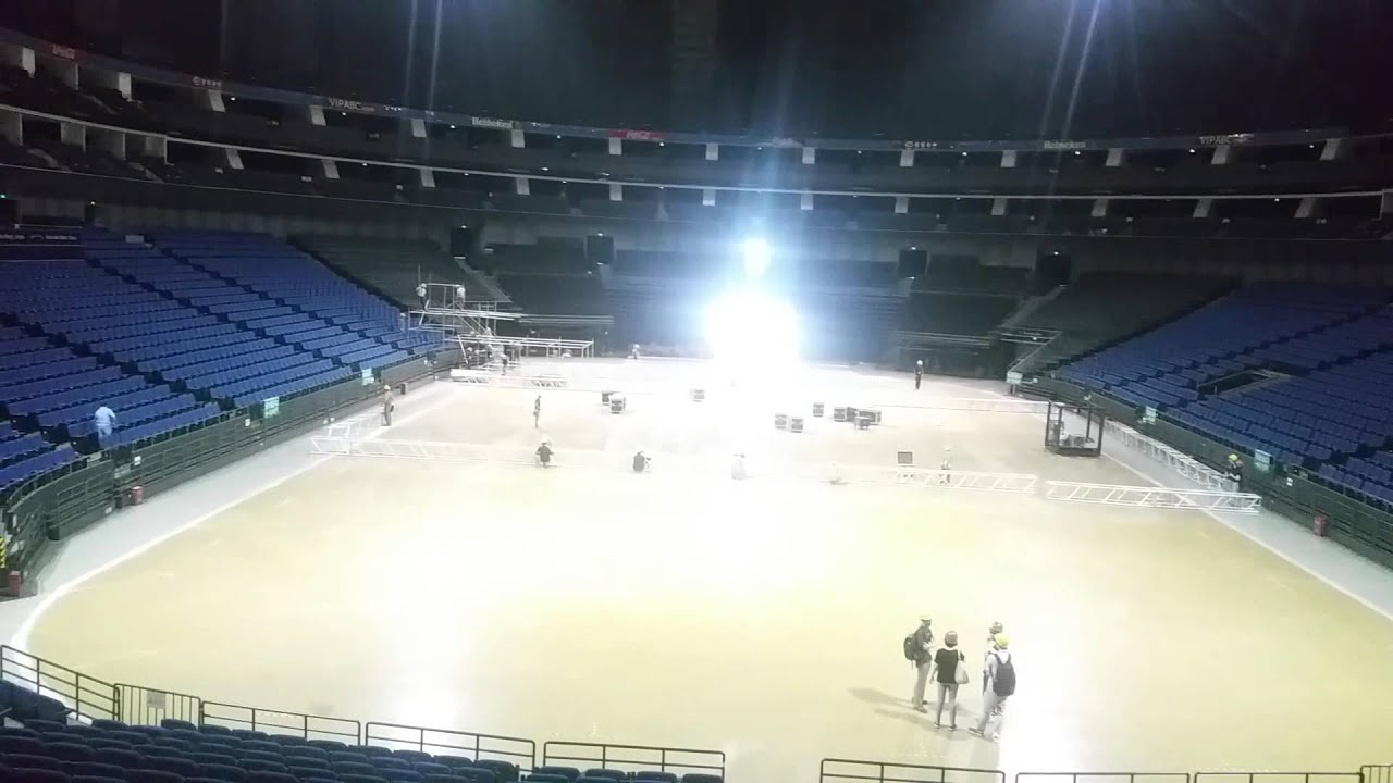 mercedes-benz arena (shanghai) - YouTube