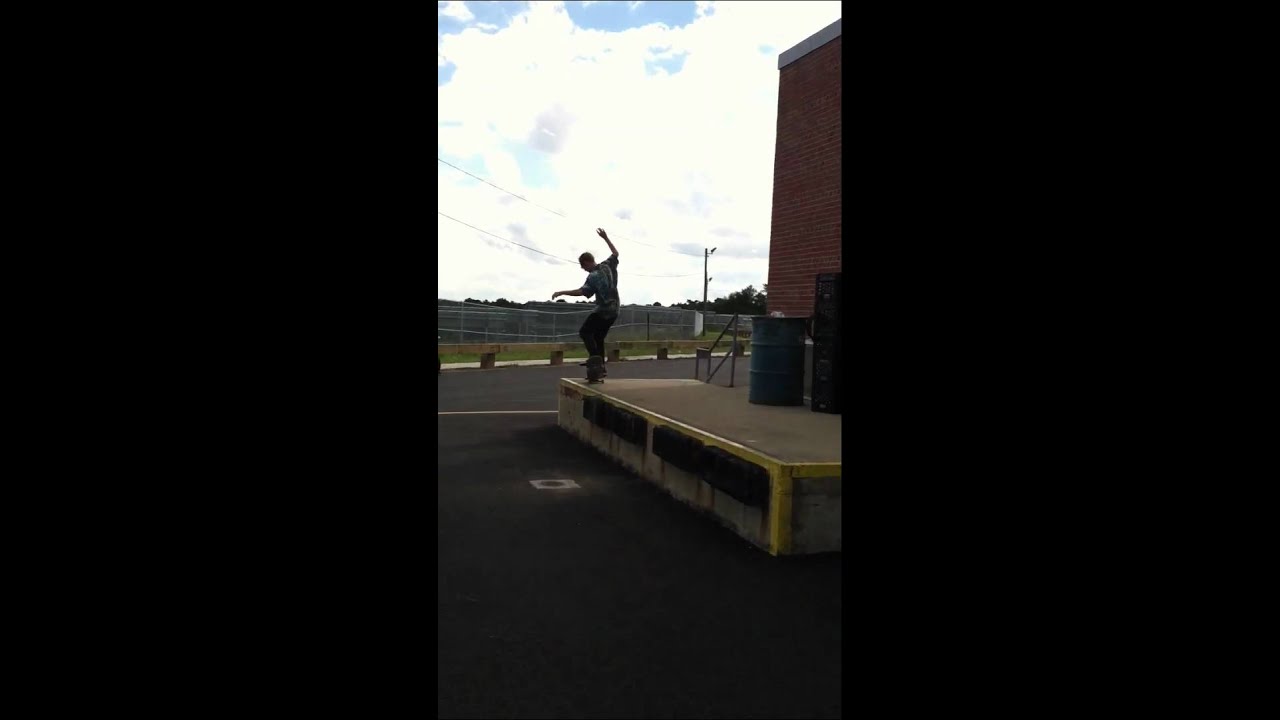 Nose manual loading dock - YouTube