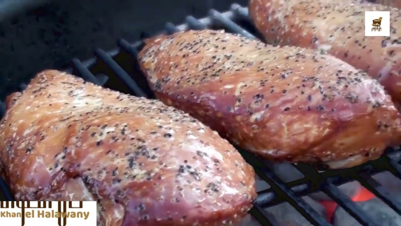 How to add easy smoke flavor on charcoal barbecues using wood pellets ...
