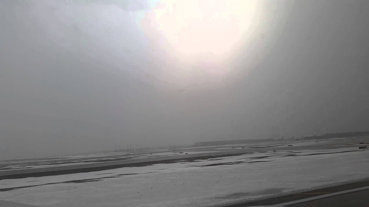 United 944 takeoff Chicago 2-24-15 - YouTube